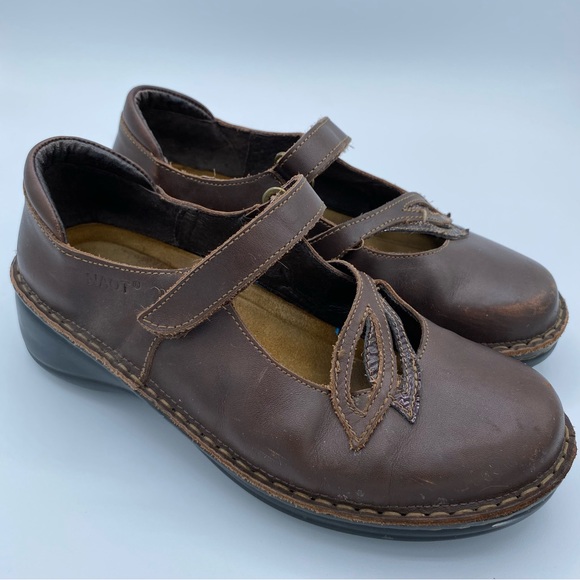 Naot | Shoes | Naot Brown Leather Mary Janes Shoes Made In Israel Sz 36 ...